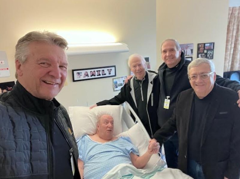 PHOTO : Jacques Demers encourage le Canadien malgré la maladie